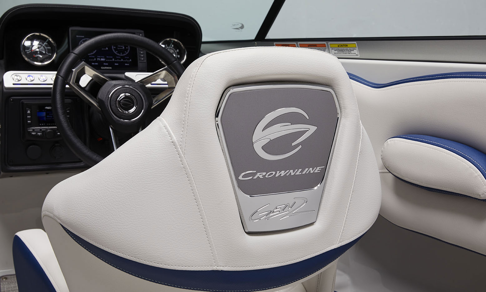 Crownline Boats - Sport Boats | EXS Series | E220 XS | Outboard