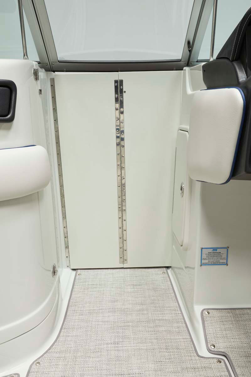 Crownline Boats - Sport Boats | EXS Series | E290 XS | Outboard